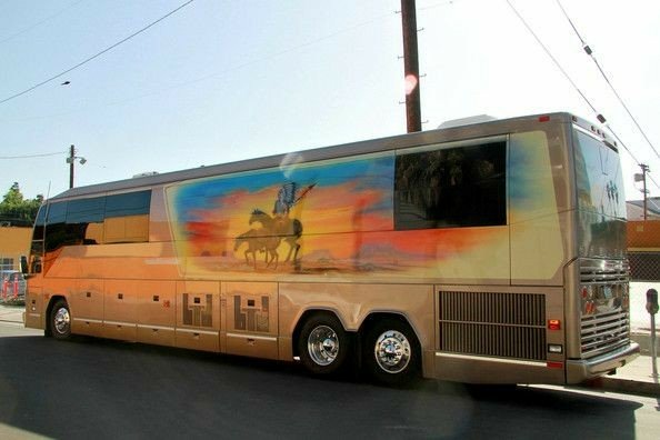 Famous Celebrity Tour Buses Through the Years – Clever Journeys