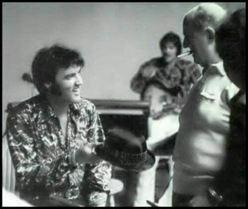 Elvis Presley: Rare Shots From the 1970s – Clever Journeys