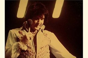 Elvis Presley: Rare Shots From the 1970s – Clever Journeys