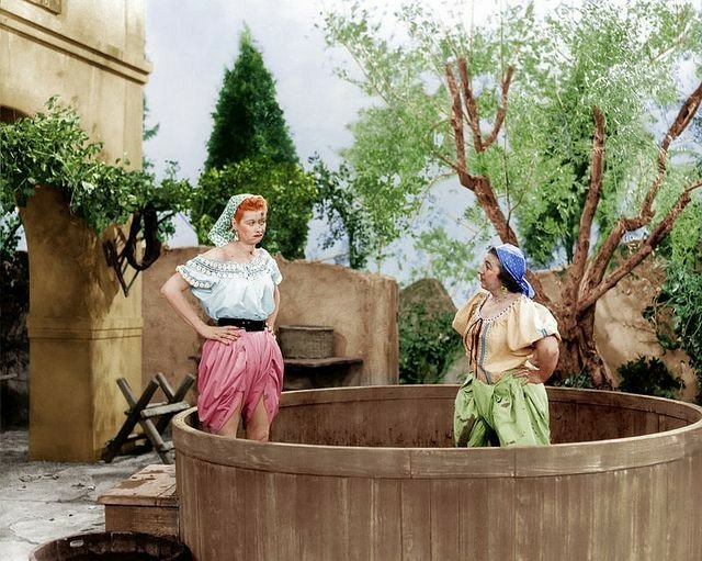 America’s Most Loved Comedy Sitcom: ‘I Love Lucy’ in Color – Clever ...
