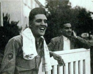 25 MORE Rare Photos of Elvis Presley in the Army – Clever Journeys