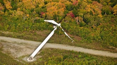 Wind Turbine Failures Reveal Even More Green Energy Woes – Clever Journeys