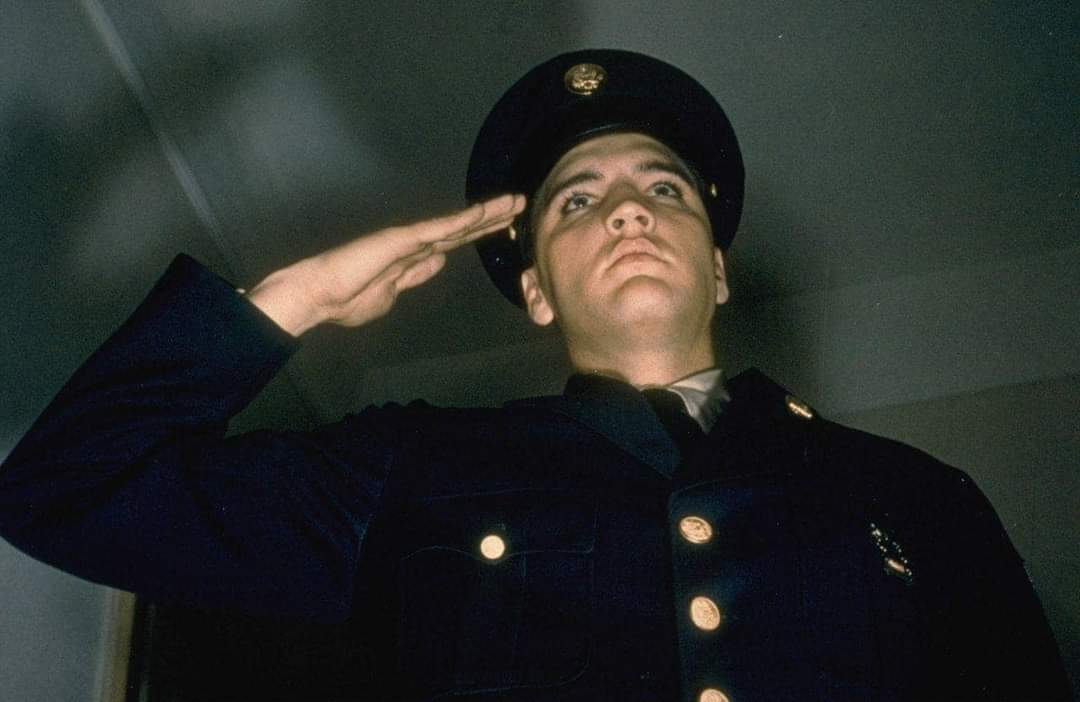 More Rare Photos of Elvis Presley’s Army Days – Clever Journeys